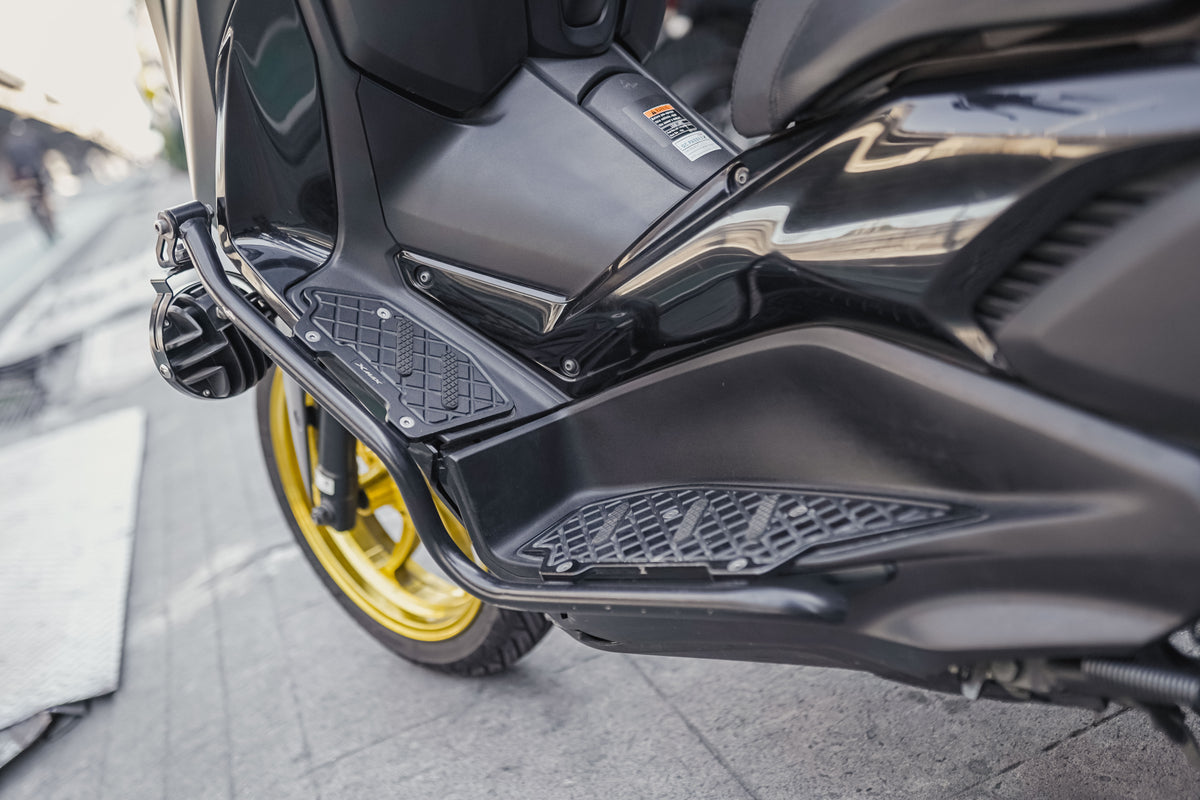 Crash Guard With Foot Matting Xmax 300 – Zero One Moto Shop